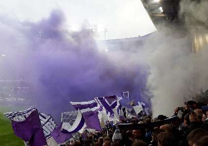 Anderlecht Online - Vidéo: Tifo de la Mauves Army 03 (24 févr. 19)
