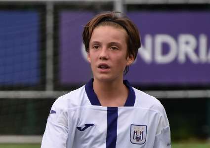 Anderlecht Online - Rune Verstrepen a signé son premier contrat ...