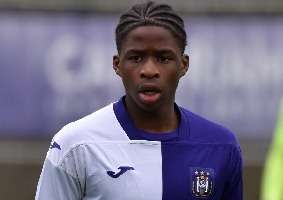 Anderlecht Online - Taty Kera tekent eerste procontract (16 apr 26)