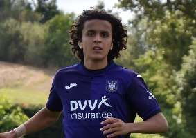 Anderlecht Online - Ali Maamar firma contrato profesional (06 may 24)