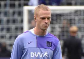 Anderlecht Online - Officieel: Louis Patris naar STVV (08 apr 25)
